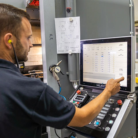 The industry's fastest CNC control I HURCO GmbH
