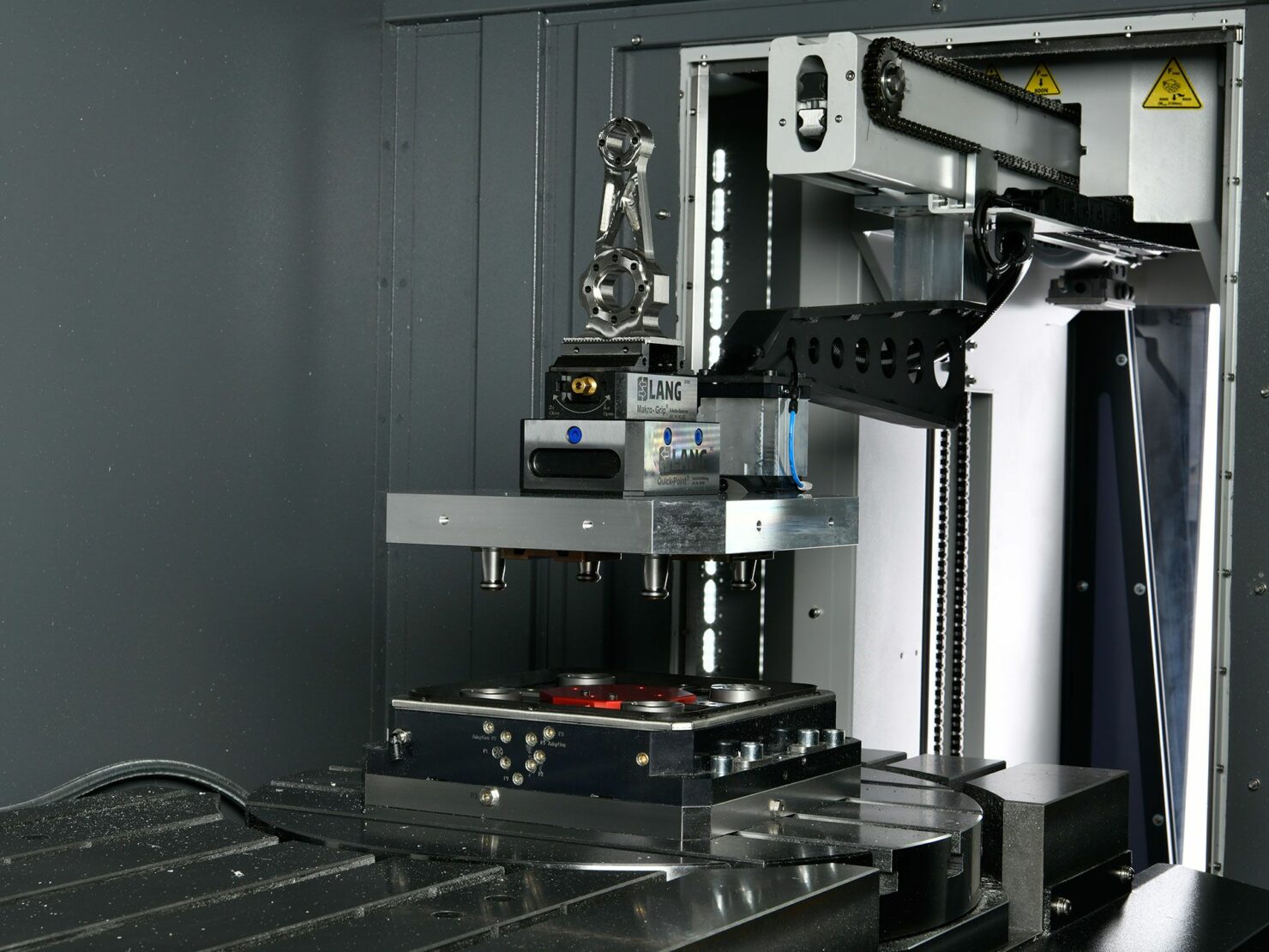 Industrial automation with HURCO - HURCO GmbH
